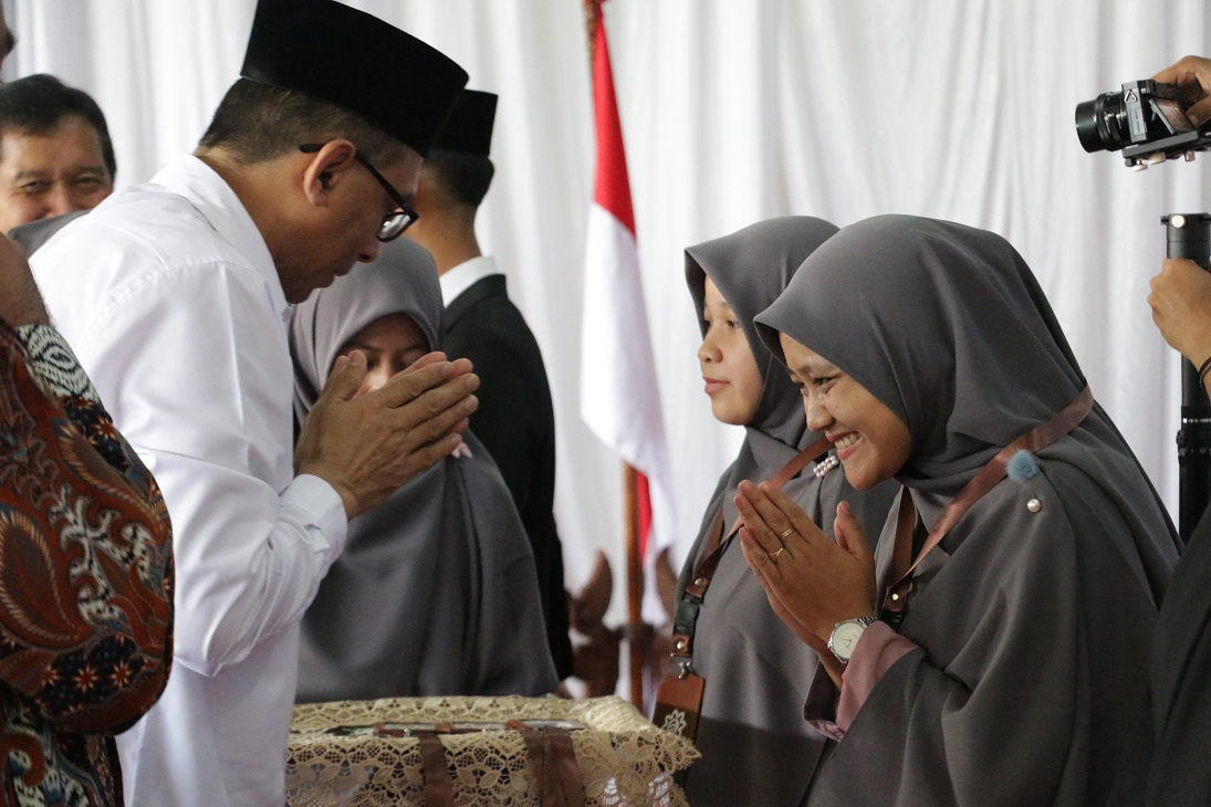 Elektronifikasi dan Transformasi Pesantren ke Era Digital | Ar-Raudlatul Hasanah